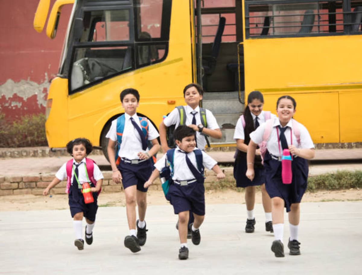 School Re-opening 2026 : गर्मी की छुट्टियां खत्म, मध्य प्रदेश समेत इन ...